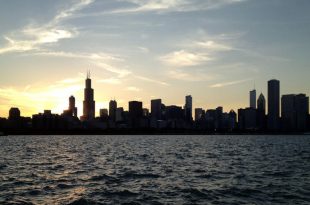 Spirit of Chicago Sunset Dinner Cruise with Buffet - Go Visit Chicago